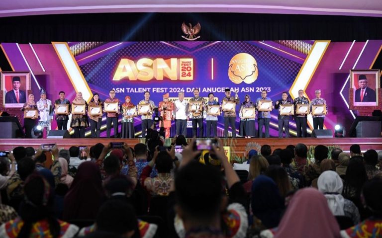 Dua ASN Kominfo Terima Penghargaan Terbaik di ASN Talent Fest 2024 ...